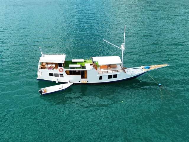 Prima Boat - Local Guides